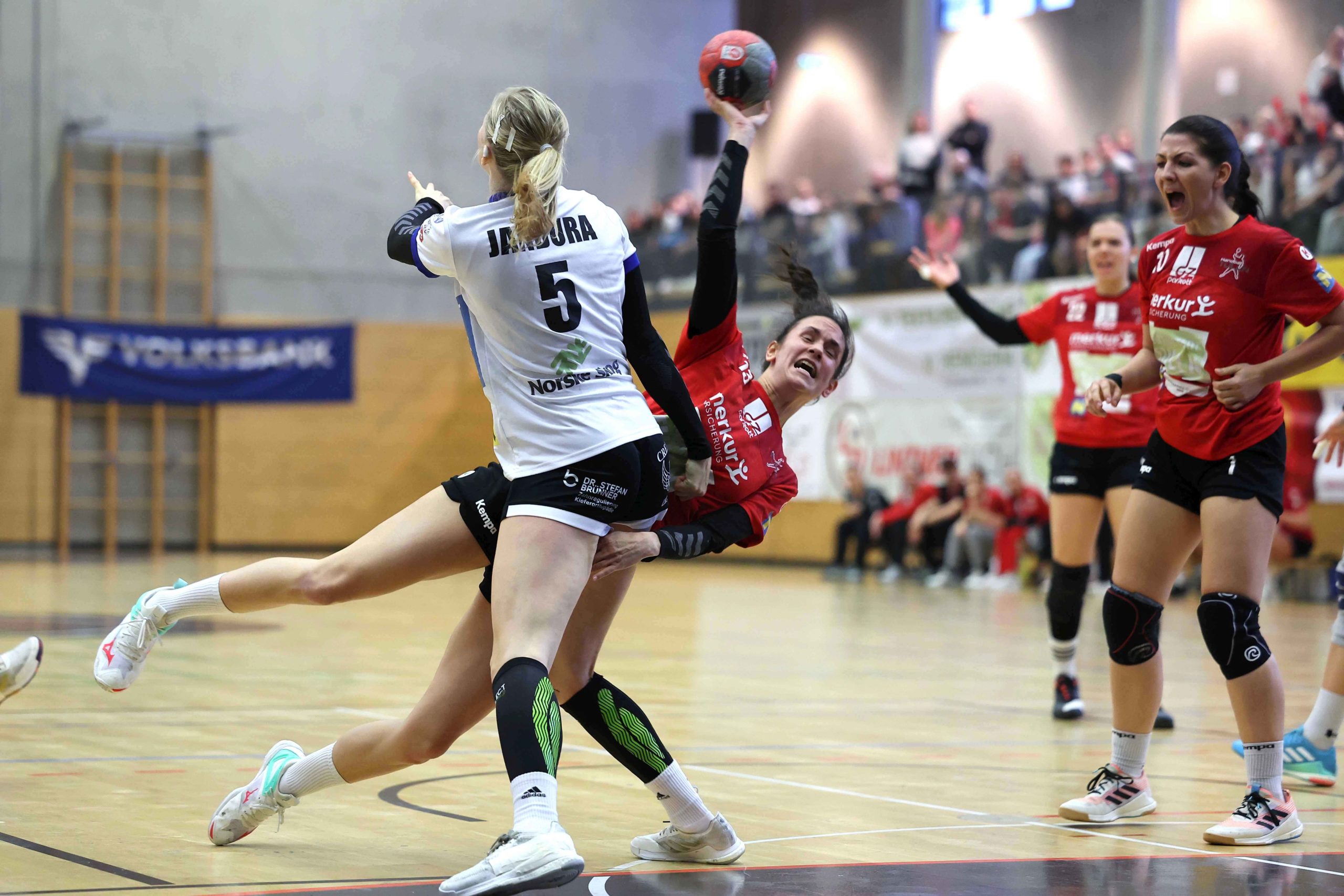 WHA: Remis gegen BT Füchse - Union Handball Club Tulln